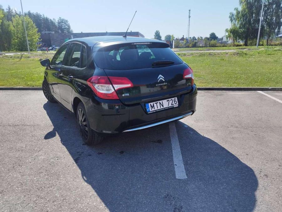 Melns Citroen C4 2014 Varėna, ar dzinēja tilpumu 1.56 L un nobraukumu 293 tūkst. km par 3800 €, foto 4 vietnē AUTOMOTO.COM.LV