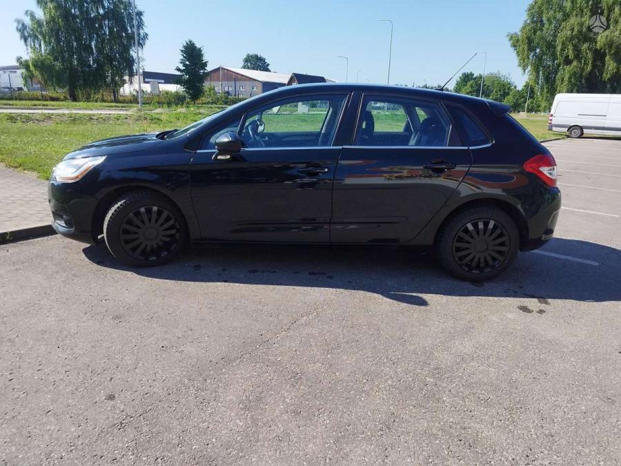 Melns Citroen C4 2014 Varėna, ar dzinēja tilpumu 1.56 L un nobraukumu 293 tūkst. km par 3800 €, foto 7 vietnē AUTOMOTO.COM.LV