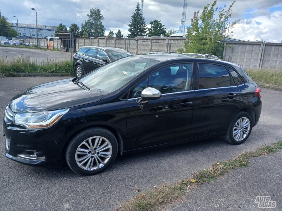 Black Citroen C4 2014 in Panevezys, with an engine capacity of 1.60 L and mileage of 181 thousand km for 3250 €, photo 1 on AUTOMOTO.COM.LV