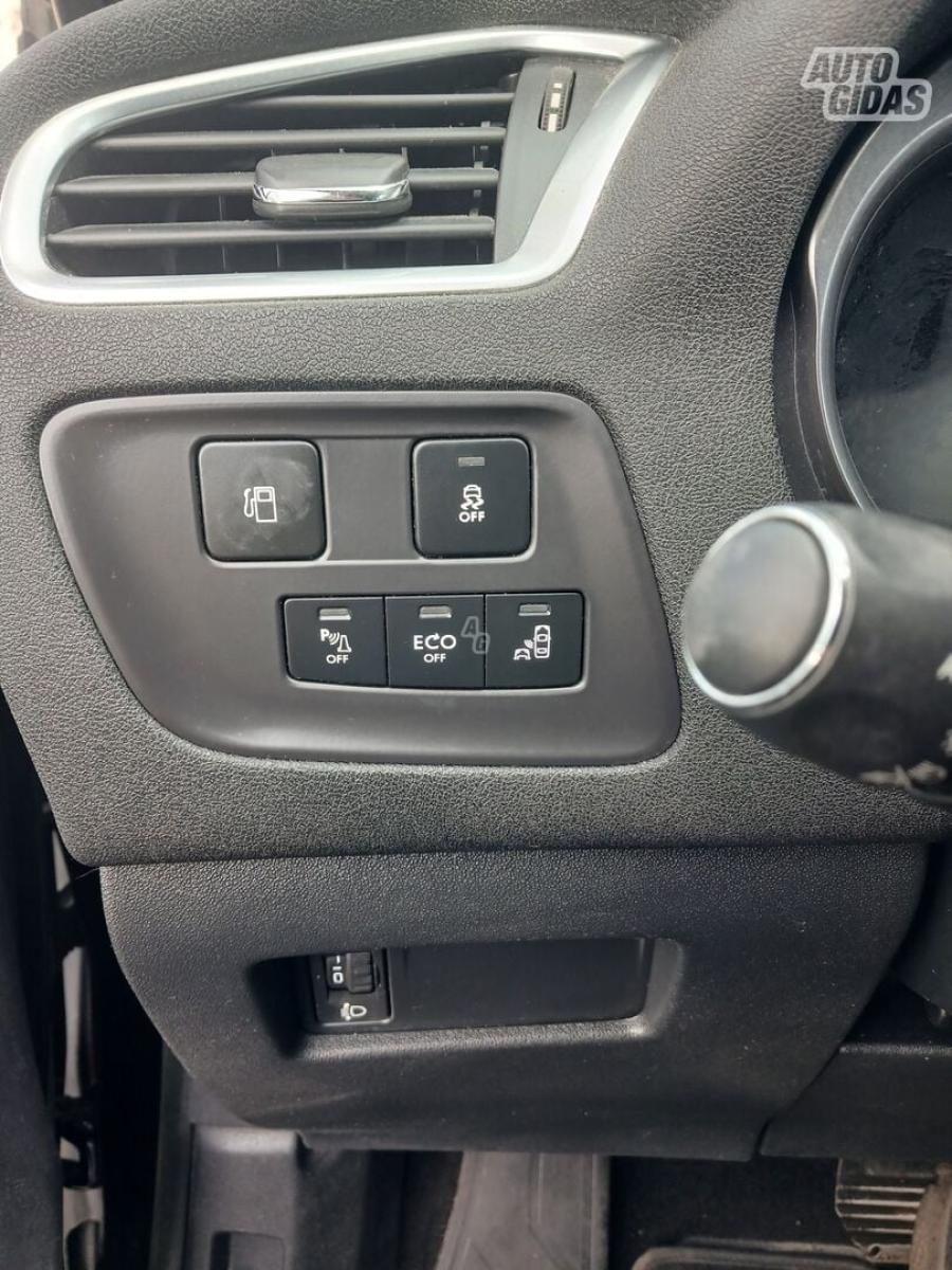 Black Citroen C4 2014 in Panevezys, with an engine capacity of 1.60 L and mileage of 181 thousand km for 3250 €, photo 18 on AUTOMOTO.COM.LV