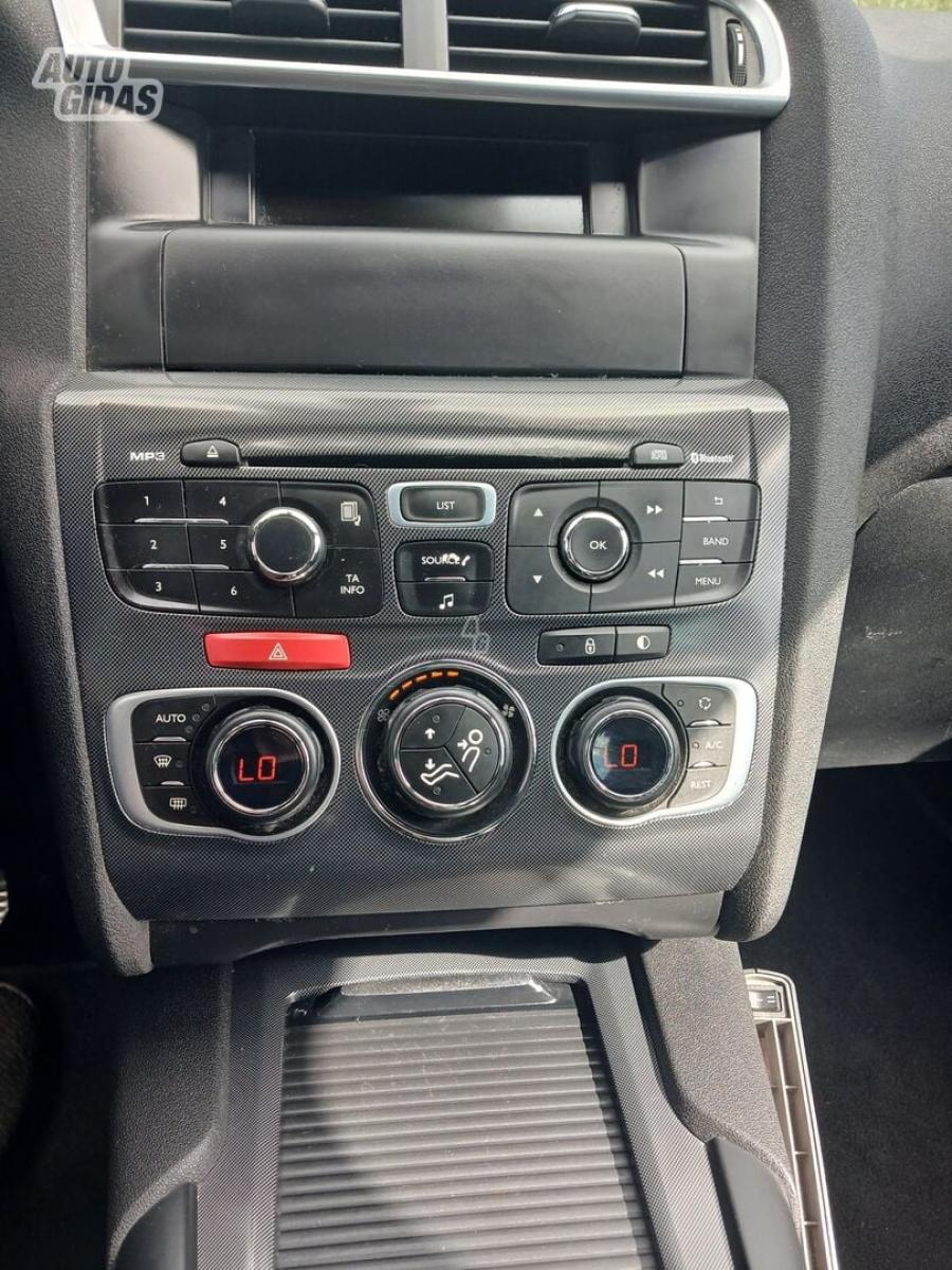 Black Citroen C4 2014 in Panevezys, with an engine capacity of 1.60 L and mileage of 181 thousand km for 3250 €, photo 19 on AUTOMOTO.COM.LV