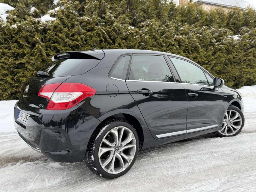 Melns Citroen C4 2015 Viļņa, ar dzinēja tilpumu 1.60 L un nobraukumu 170 tūkst. km par 4350 €, foto 5 vietnē AUTOMOTO.COM.LV