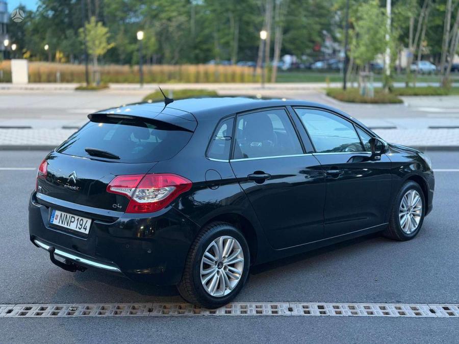 Black Citroen C4 2015 in Vilnius, with an engine capacity of 1.60 L and mileage of 258 thousand km for 3300 €, photo 7 on AUTOMOTO.COM.LV