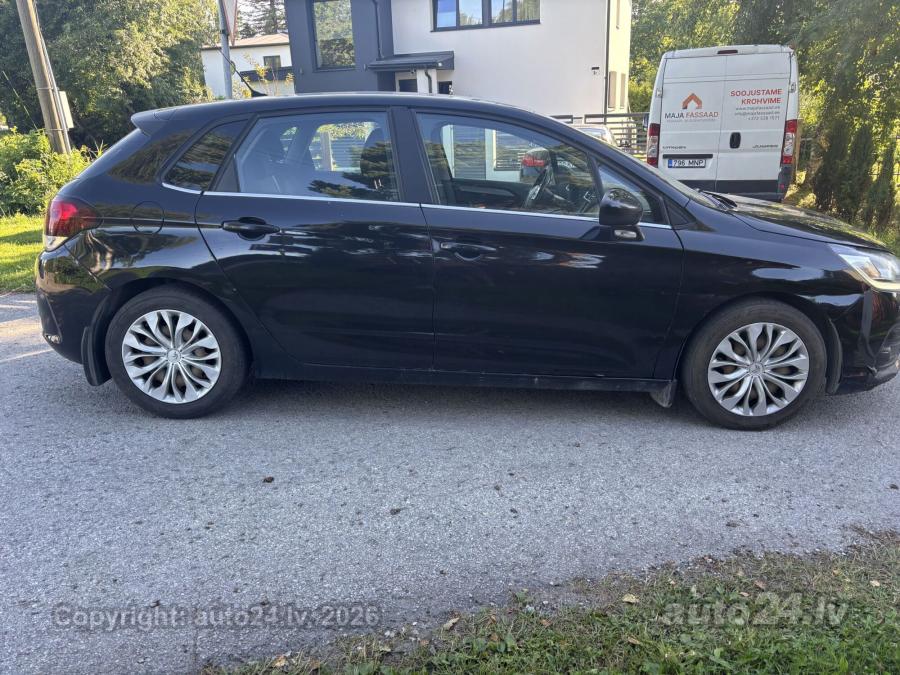 Melns Citroen C4 2016 Saue, ar dzinēja tilpumu 1.60 L un nobraukumu 285 tūkst. km par 3200 €, foto 6 vietnē AUTOMOTO.COM.LV