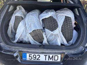 Melns Citroen C4 2016 Saue, ar dzinēja tilpumu 1.60 L un nobraukumu 285 tūkst. km par 3200 €, foto 14 vietnē AUTOMOTO.COM.LV