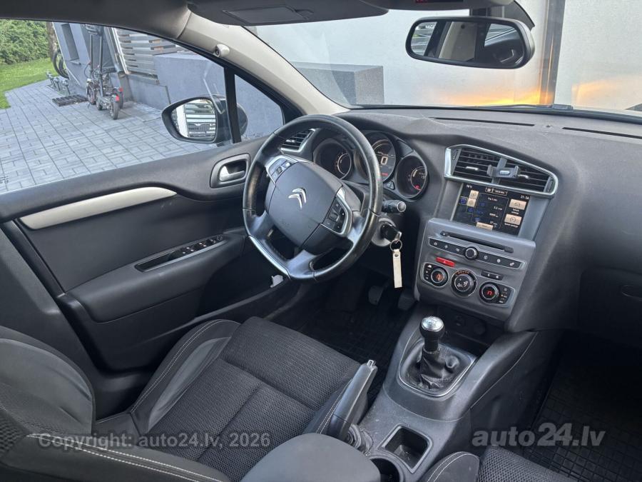 Black Citroen C4 2016 in Saue, with an engine capacity of 1.60 L and mileage of 282 thousand km for 5500 €, photo 14 on AUTOMOTO.COM.LV