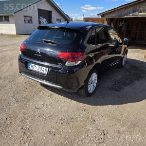 Melns Citroen C4 2016 Ludza, ar dzinēja tilpumu 1.60 L un nobraukumu 179 tūkst. km par 5000 €, foto 3 vietnē AUTOMOTO.COM.LV