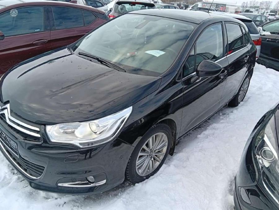 Black Citroen C4 2017 in Marijampole, with an engine capacity of 1.20 L and mileage of 160 thousand km for 4850 €, photo 2 on AUTOMOTO.COM.LV
