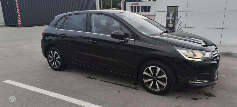 Melns Citroen C4 2017 Tauragė, ar dzinēja tilpumu 1.20 L un nobraukumu 117 tūkst. km par 4200 €, foto 1 vietnē AUTOMOTO.COM.LV