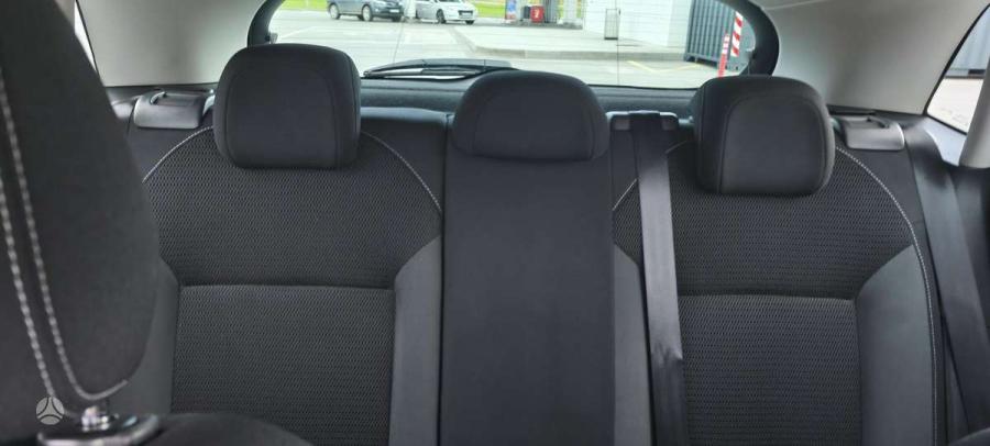 Melns Citroen C4 2017 Tauragė, ar dzinēja tilpumu 1.20 L un nobraukumu 117 tūkst. km par 4200 €, foto 7 vietnē AUTOMOTO.COM.LV