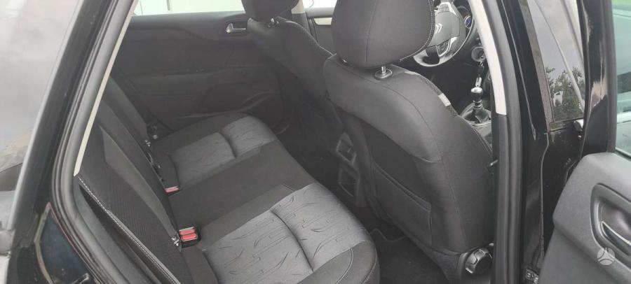 Melns Citroen C4 2017 Tauragė, ar dzinēja tilpumu 1.20 L un nobraukumu 117 tūkst. km par 4200 €, foto 13 vietnē AUTOMOTO.COM.LV