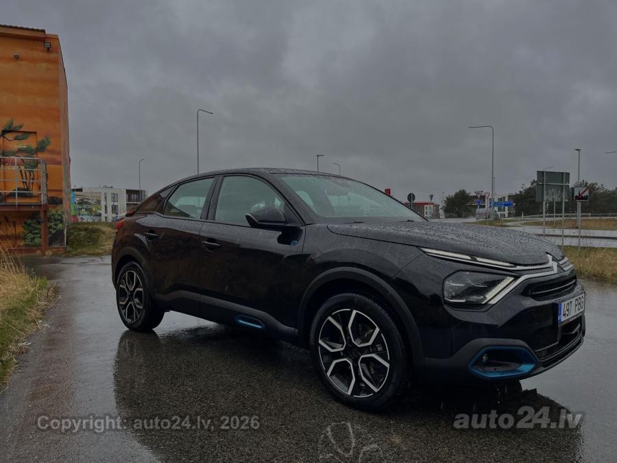 Black Citroen C4 2022 in Tallinn, with an engine capacity of 0.00 L and mileage of 41 thousand km for 19500 €, photo 4 on AUTOMOTO.COM.LV