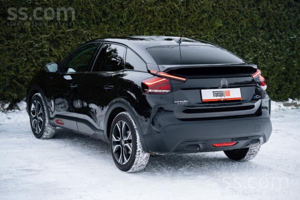 Black Citroen C4 2022 in Riga, with an engine capacity of 0.00 L and mileage of 33 thousand km for 17500 €, photo 8 on AUTOMOTO.COM.LV