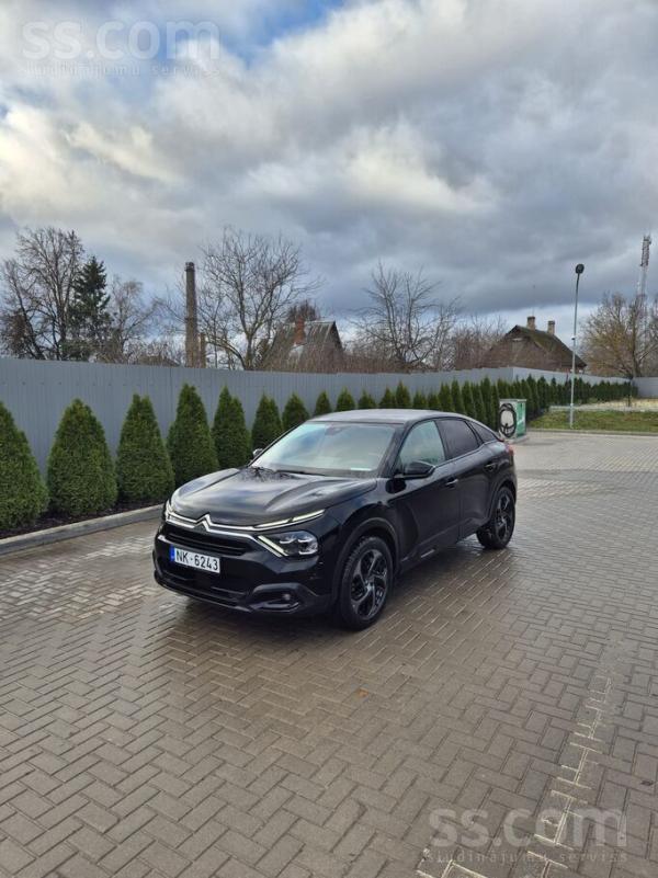 Melns Citroen C4 2022 Ludza, ar dzinēja tilpumu 1.20 L un nobraukumu 72 tūkst. km par 16500 €, foto 5 vietnē AUTOMOTO.COM.LV