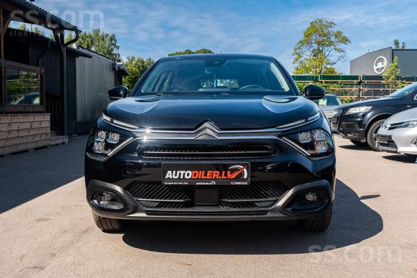 Black Citroen C4 2022 in Riga, with an engine capacity of 1.50 L and mileage of 0 thousand km for 13900 €, photo 2 on AUTOMOTO.COM.LV