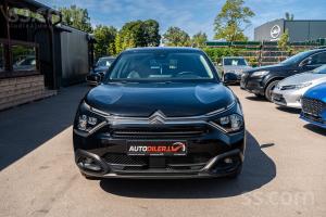 Black Citroen C4 2022 in Riga, with an engine capacity of 1.50 L and mileage of 0 thousand km for 13900 €, photo 4 on AUTOMOTO.COM.LV