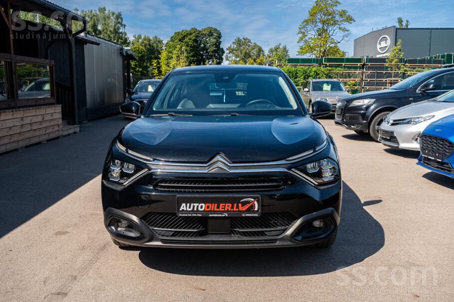 Black Citroen C4 2022 in Riga, with an engine capacity of 1.50 L and mileage of 0 thousand km for 13900 €, photo 4 on AUTOMOTO.COM.LV