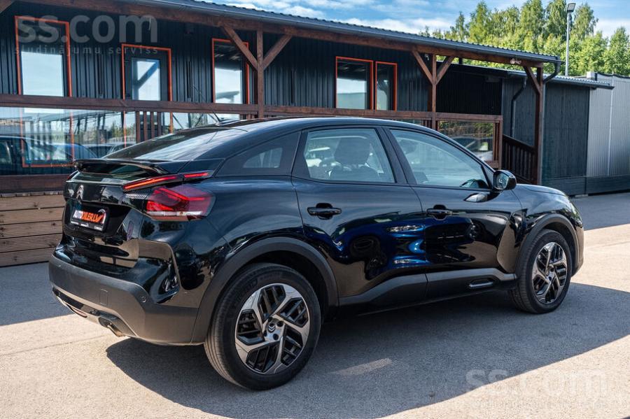 Black Citroen C4 2022 in Riga, with an engine capacity of 1.50 L and mileage of 0 thousand km for 13900 €, photo 17 on AUTOMOTO.COM.LV