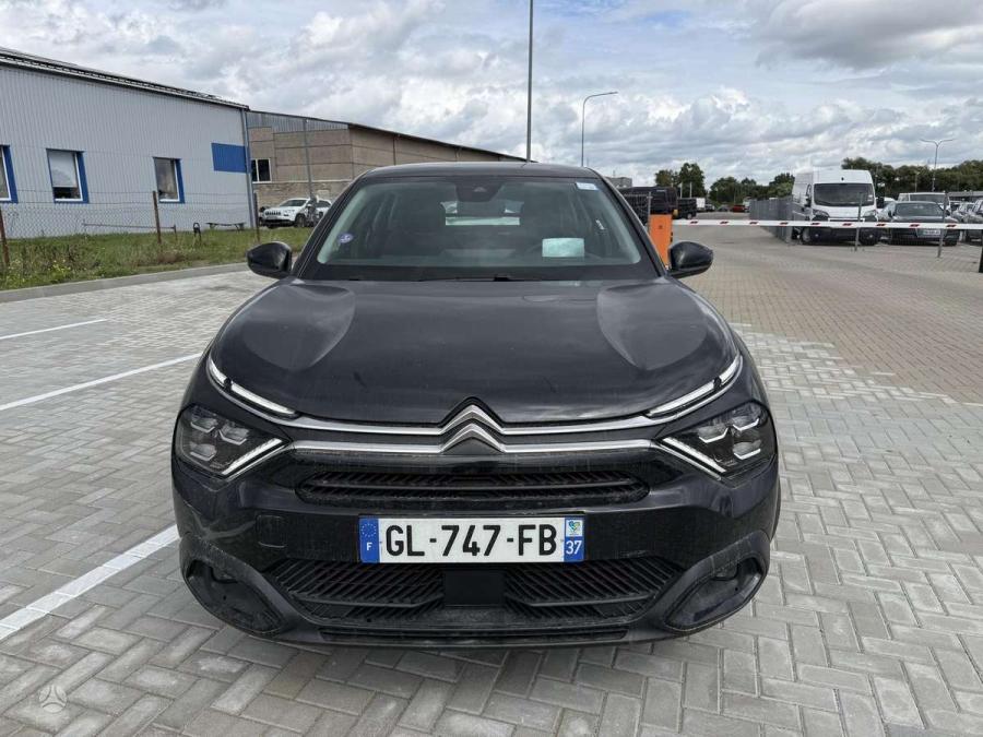 Melns Citroen C4 2022 Tauragė, ar dzinēja tilpumu 1.20 L un nobraukumu 97 tūkst. km par 12584 €, foto 4 vietnē AUTOMOTO.COM.LV