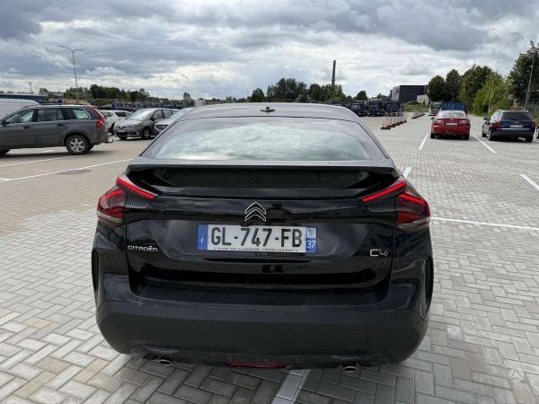 Melns Citroen C4 2022 Tauragė, ar dzinēja tilpumu 1.20 L un nobraukumu 97 tūkst. km par 12584 €, foto 6 vietnē AUTOMOTO.COM.LV