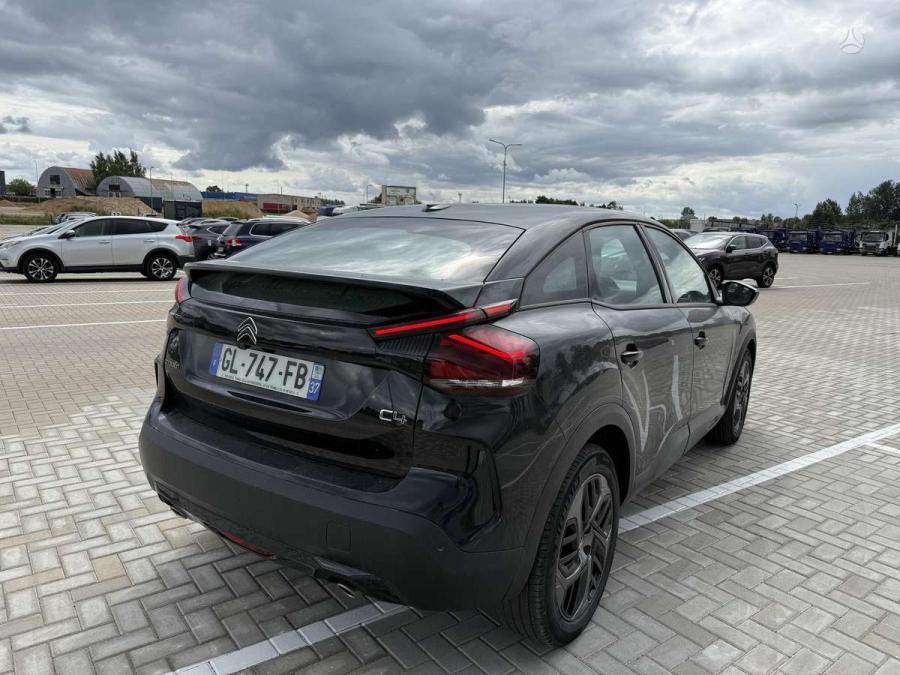 Melns Citroen C4 2022 Tauragė, ar dzinēja tilpumu 1.20 L un nobraukumu 97 tūkst. km par 12584 €, foto 8 vietnē AUTOMOTO.COM.LV