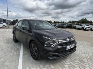 Melns Citroen C4 2022 Tauragė, ar dzinēja tilpumu 1.20 L un nobraukumu 97 tūkst. km par 12584 €, foto 9 vietnē AUTOMOTO.COM.LV