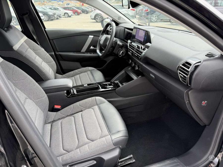 Melns Citroen C4 2022 Tauragė, ar dzinēja tilpumu 1.20 L un nobraukumu 97 tūkst. km par 12584 €, foto 10 vietnē AUTOMOTO.COM.LV