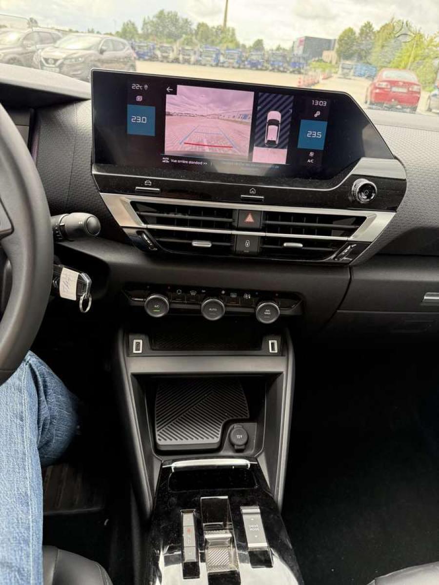 Melns Citroen C4 2022 Tauragė, ar dzinēja tilpumu 1.20 L un nobraukumu 97 tūkst. km par 12584 €, foto 25 vietnē AUTOMOTO.COM.LV