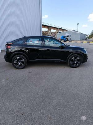 Melns Citroen C4 2022 Marijampole, ar dzinēja tilpumu 1.20 L un nobraukumu 110 tūkst. km par 11919 €, foto 9 vietnē AUTOMOTO.COM.LV