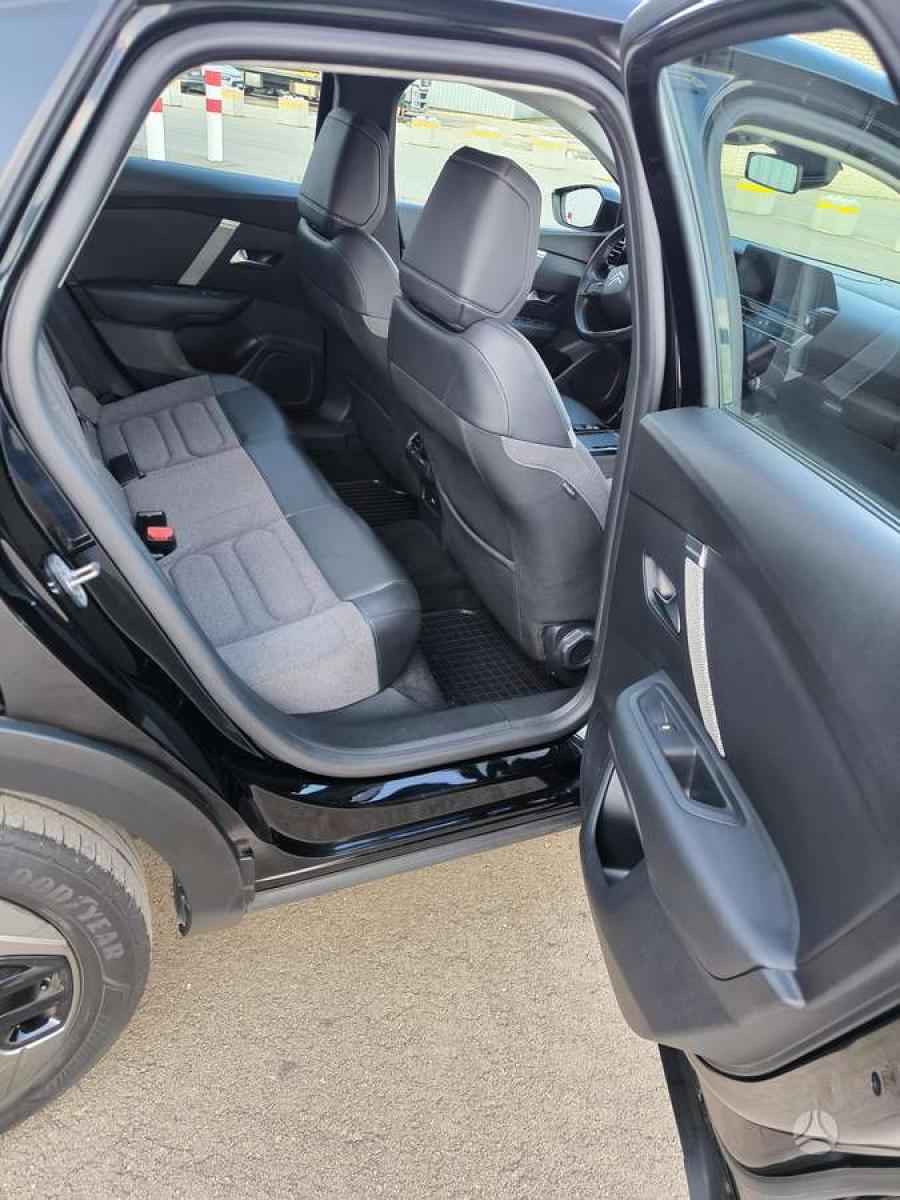 Melns Citroen C4 2022 Marijampole, ar dzinēja tilpumu 1.20 L un nobraukumu 110 tūkst. km par 11919 €, foto 10 vietnē AUTOMOTO.COM.LV