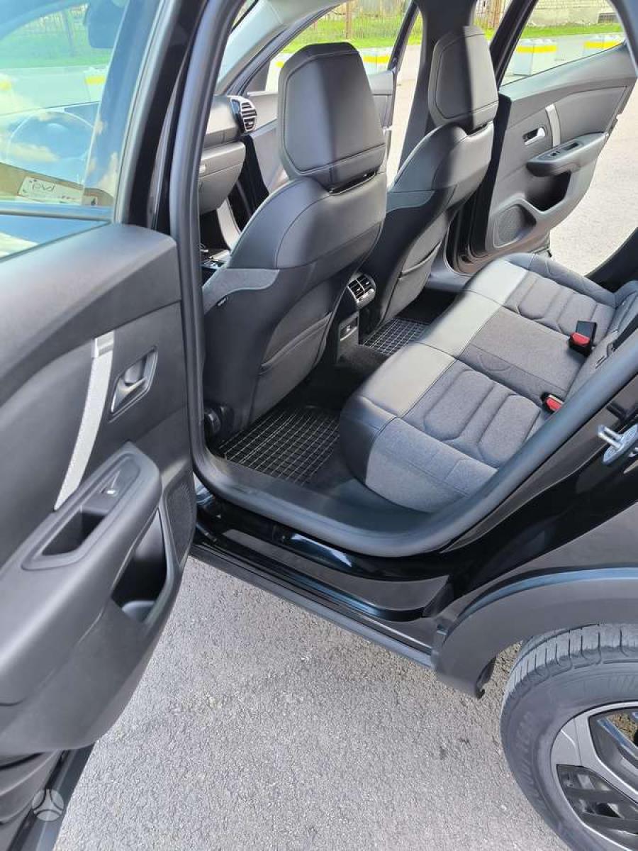 Melns Citroen C4 2022 Marijampole, ar dzinēja tilpumu 1.20 L un nobraukumu 110 tūkst. km par 11919 €, foto 11 vietnē AUTOMOTO.COM.LV