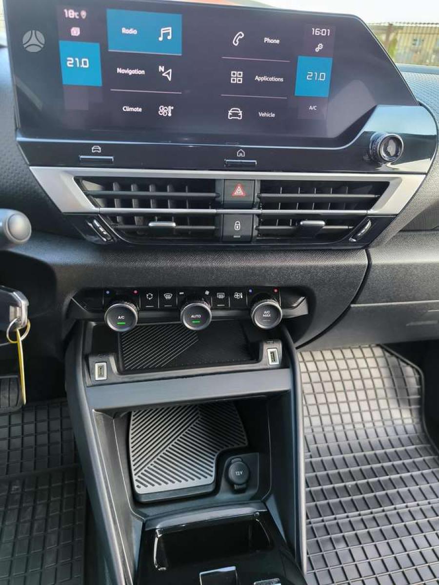 Melns Citroen C4 2022 Marijampole, ar dzinēja tilpumu 1.20 L un nobraukumu 110 tūkst. km par 11919 €, foto 16 vietnē AUTOMOTO.COM.LV