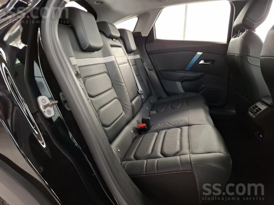 Melns Citroen C4 2023 Rīga, ar dzinēja tilpumu 0.00 L un nobraukumu 35 tūkst. km par 21500 €, foto 10 vietnē AUTOMOTO.COM.LV