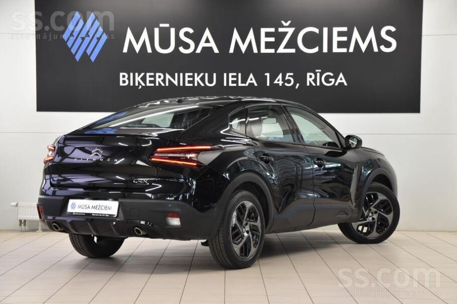 Черный Ситроен С4 2023 в Рига, объемом двигателя 1.20 л и пробегом 78 тыс. км за 15490 €, фото 7 на AUTOMOTO.COM.LV
