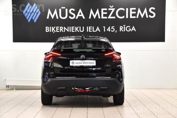 Ситроен С4 2023 в Рига на AUTOMOTO.COM.LV Черный Ситроен С4 2023 в Рига, объемом двигателя 0.00 л и пробегом 3 тыс. км за 23990 €, фото 8 на AUTOMOTO.COM.LV