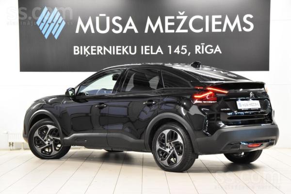 Black Citroen C4 2024 in Riga, with an engine capacity of 0.00 L and mileage of 4 thousand km for 23490 €, photo 9 on AUTOMOTO.COM.LV