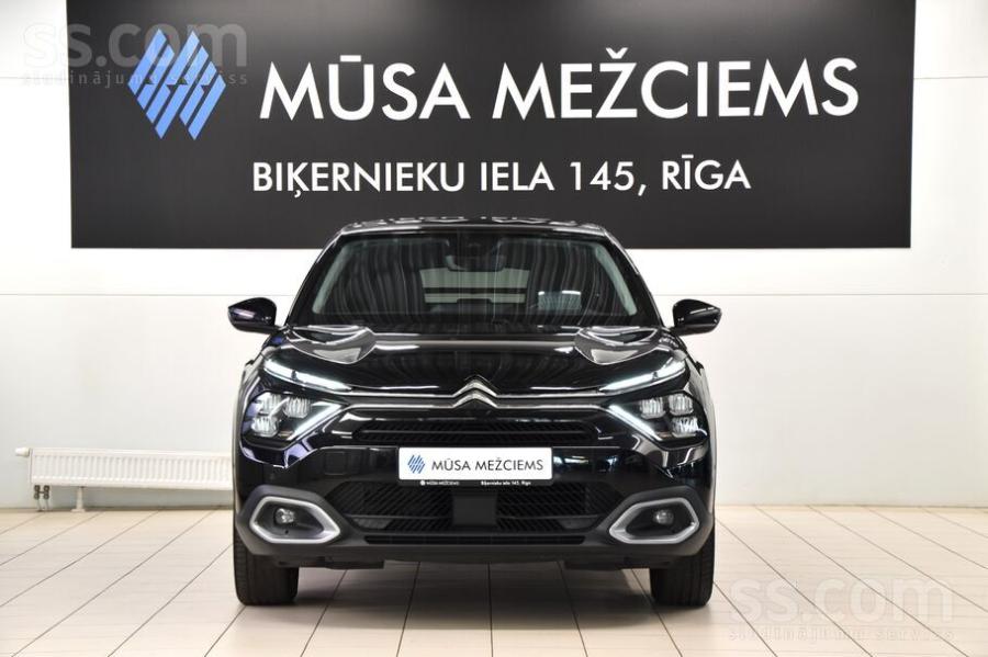 Melns Citroen C4 2024 Rīga, ar dzinēja tilpumu 0.00 L un nobraukumu 48 tūkst. km par 22990 €, foto 4 vietnē AUTOMOTO.COM.LV