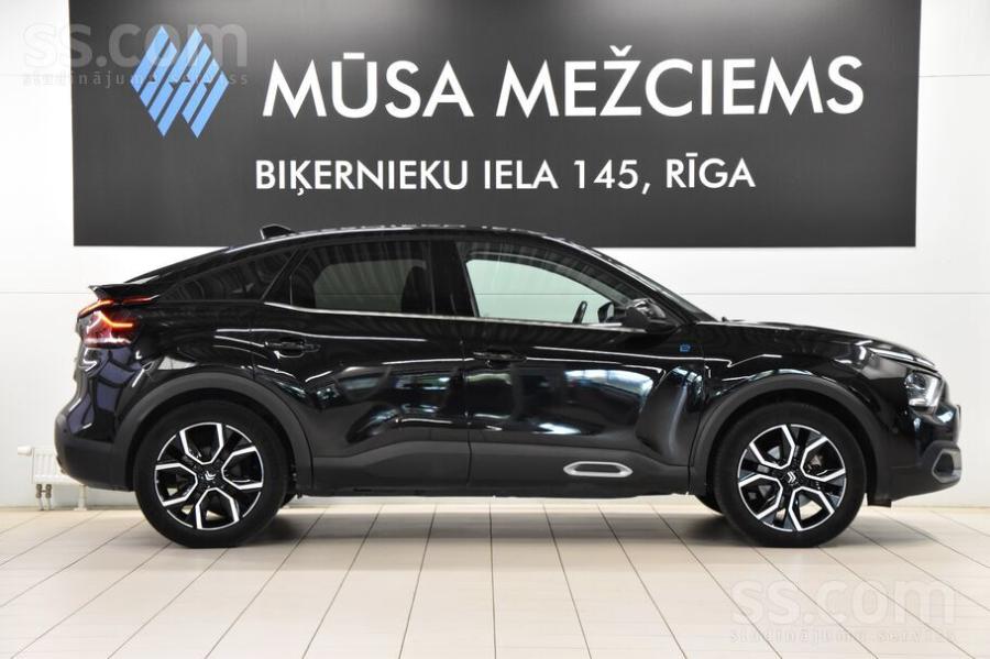 Melns Citroen C4 2024 Rīga, ar dzinēja tilpumu 0.00 L un nobraukumu 48 tūkst. km par 22990 €, foto 9 vietnē AUTOMOTO.COM.LV