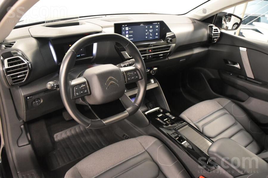 Melns Citroen C4 2024 Rīga, ar dzinēja tilpumu 0.00 L un nobraukumu 48 tūkst. km par 22990 €, foto 24 vietnē AUTOMOTO.COM.LV