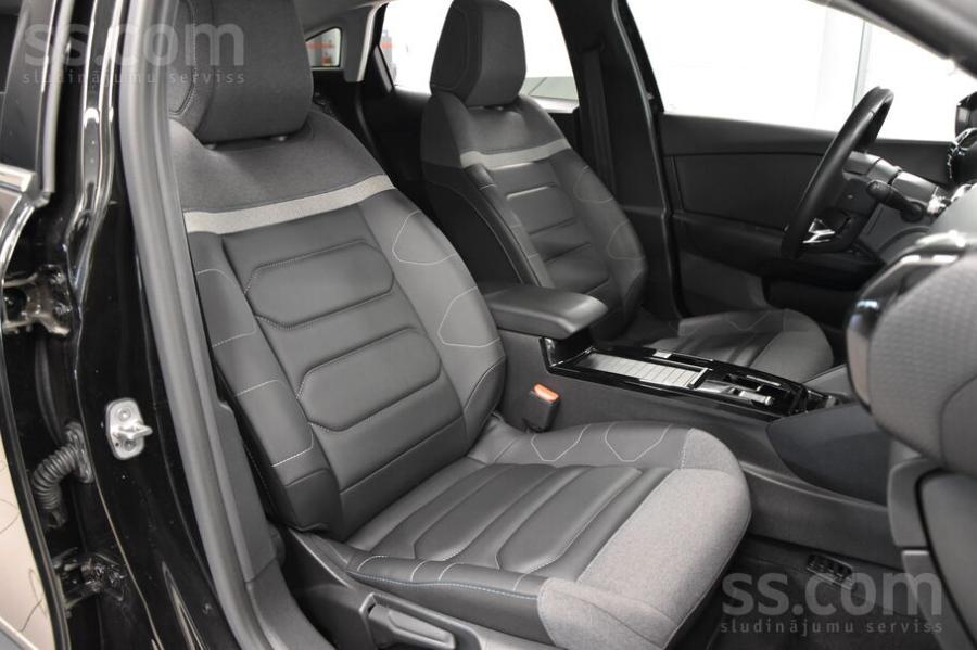 Melns Citroen C4 2024 Rīga, ar dzinēja tilpumu 0.00 L un nobraukumu 48 tūkst. km par 22990 €, foto 31 vietnē AUTOMOTO.COM.LV