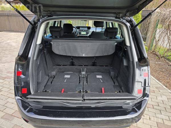 Black Citroen C4 2020 in Riga, with an engine capacity of 1.20 L and mileage of 198 thousand km for 9750 €, photo 8 on AUTOMOTO.COM.LV