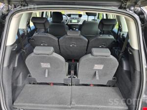 Black Citroen C4 2020 in Riga, with an engine capacity of 1.20 L and mileage of 198 thousand km for 9750 €, photo 10 on AUTOMOTO.COM.LV