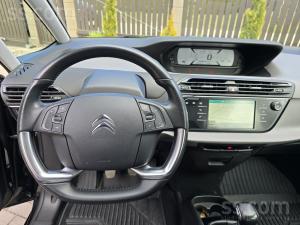 Black Citroen C4 2020 in Riga, with an engine capacity of 1.20 L and mileage of 198 thousand km for 9750 €, photo 17 on AUTOMOTO.COM.LV