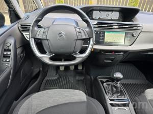 Black Citroen C4 2020 in Riga, with an engine capacity of 1.20 L and mileage of 198 thousand km for 9750 €, photo 19 on AUTOMOTO.COM.LV
