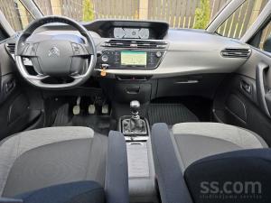 Black Citroen C4 2020 in Riga, with an engine capacity of 1.20 L and mileage of 198 thousand km for 9750 €, photo 20 on AUTOMOTO.COM.LV