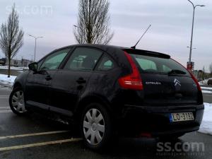 Black Citroen C4 2009 in Riga, with an engine capacity of 1.60 L and mileage of 114 thousand km for 2399 €, photo 7 on AUTOMOTO.COM.LV