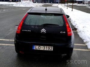 Black Citroen C4 2009 in Riga, with an engine capacity of 1.60 L and mileage of 114 thousand km for 2399 €, photo 8 on AUTOMOTO.COM.LV