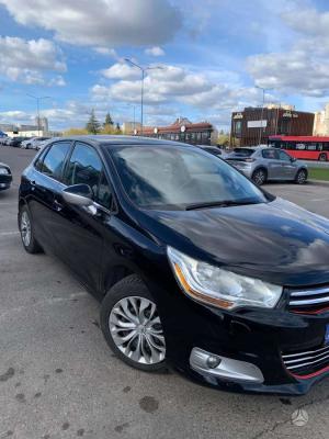 Melns Citroen C4 2011 Viļņa, ar dzinēja tilpumu 1.60 L un nobraukumu 272 tūkst. km par 1700 €, foto 3 vietnē AUTOMOTO.COM.LV