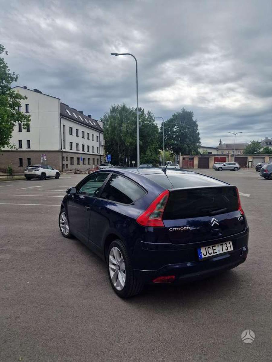 Blue Citroen C4 2006 in Siauliai, with an engine capacity of 1.56 L and mileage of 160 thousand km for 1500 €, photo 5 on AUTOMOTO.COM.LV