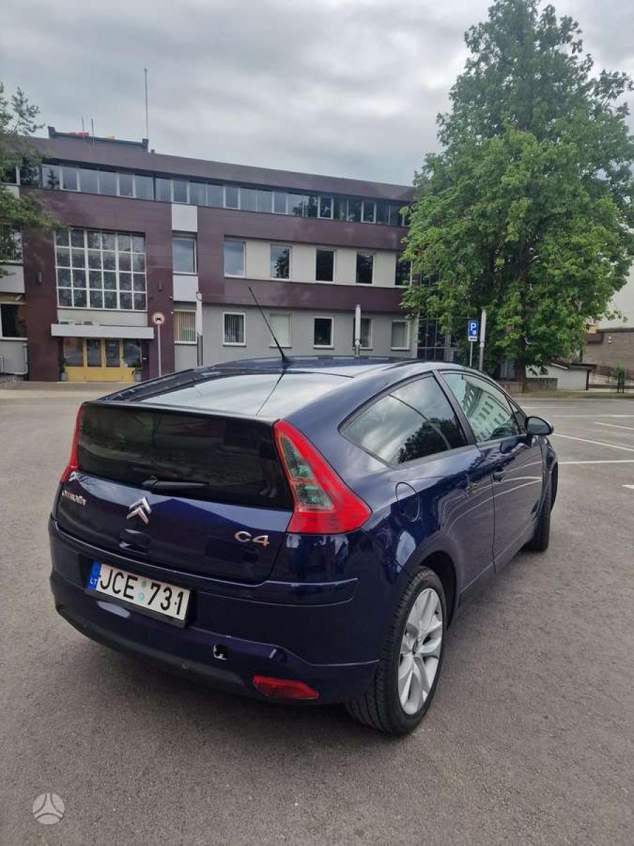 Blue Citroen C4 2006 in Siauliai, with an engine capacity of 1.56 L and mileage of 160 thousand km for 1500 €, photo 6 on AUTOMOTO.COM.LV
